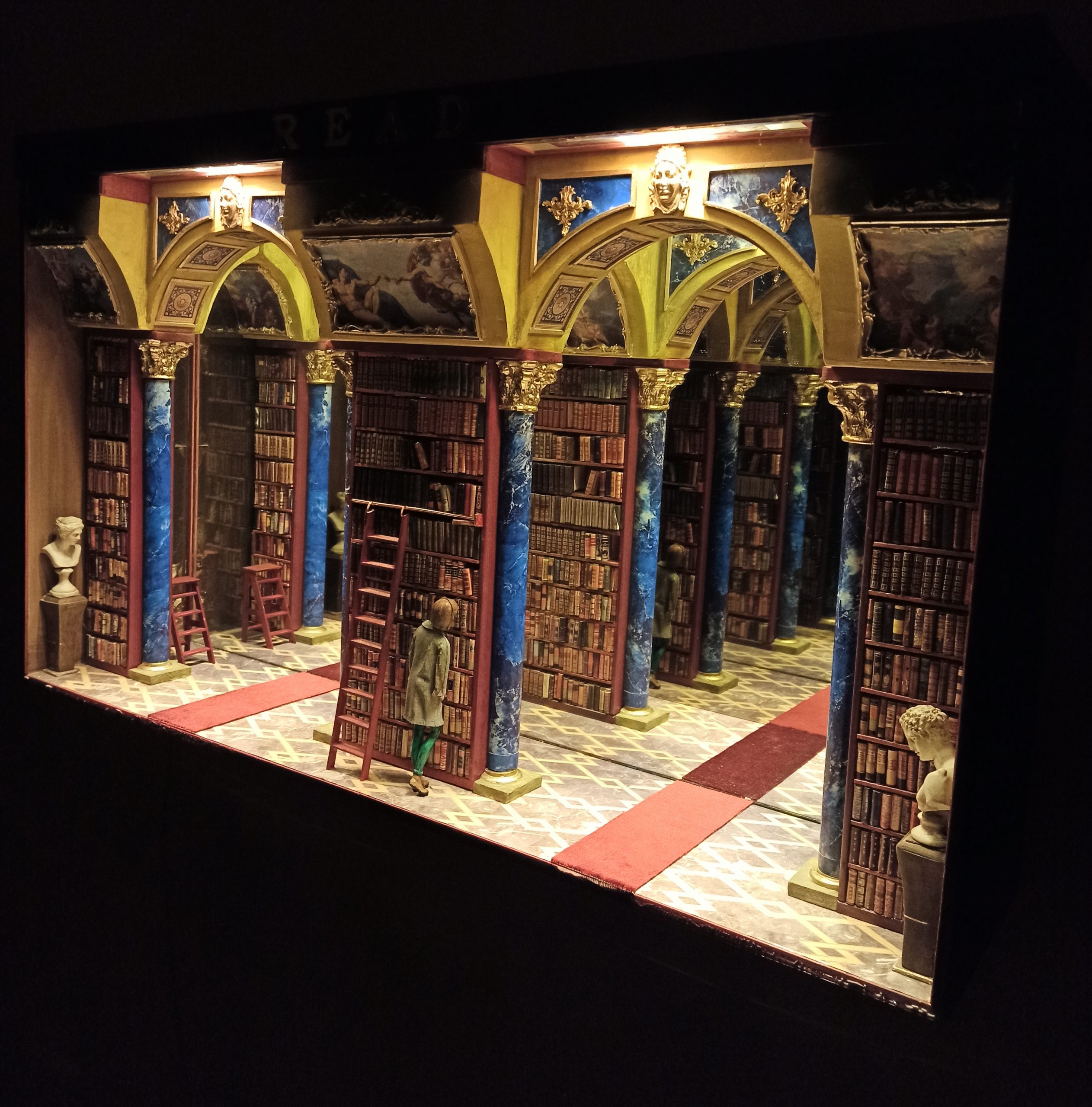 Library - Güncel sanatı keşfedin